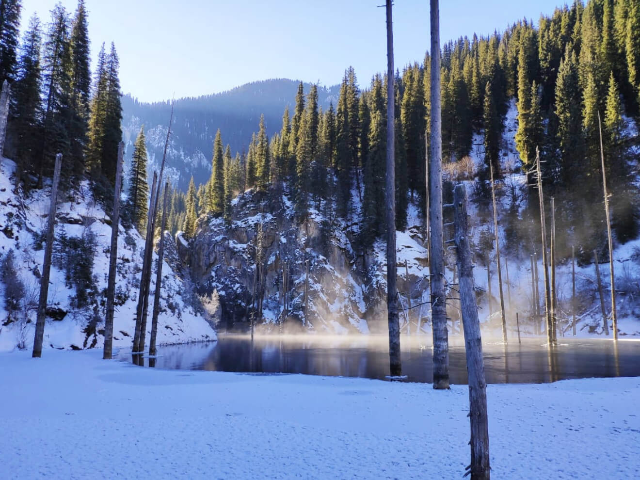 Kaindy Lake. Sunken forest. • Max from Almaty